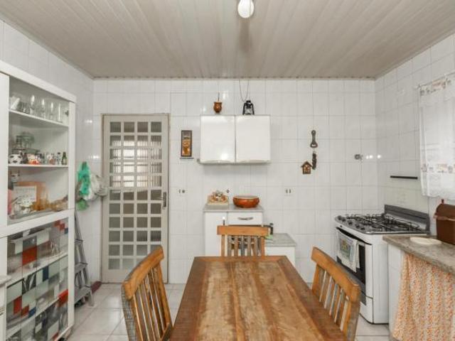 Casa para venda em Chora Menino com 8 quartos, sendo 2 suítes, 104m²