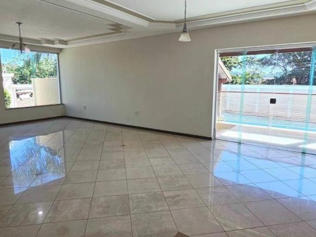 Casa para venda em City Ribeirão de 296.00m² com 5 Quartos, 2 Suites e 4 Garagens