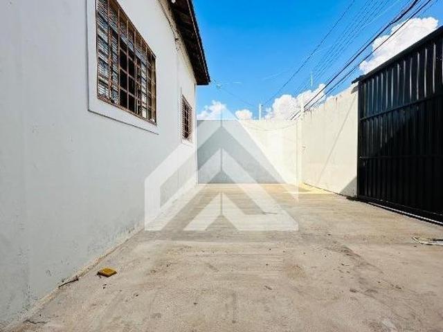 Casa para venda em Cidade Nova de 210.00m² com 4 Quartos, 1 Suite e 1 Garagem