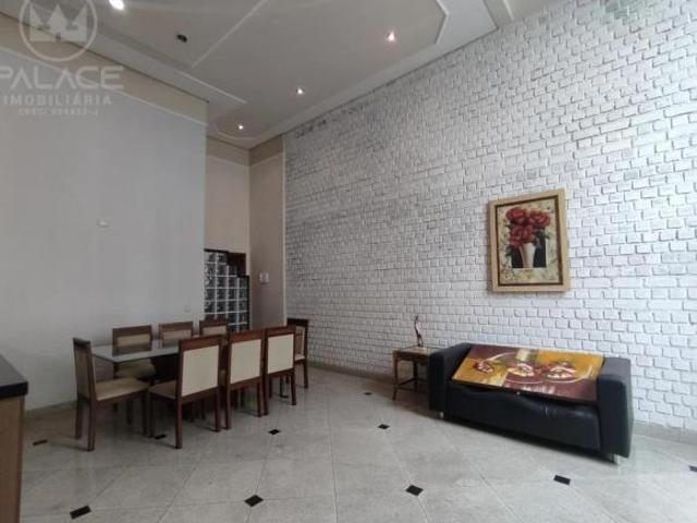 Casa para venda em Cidade Alta de 258.00m² com 3 Quartos, 1 Suite e 3 Garagens