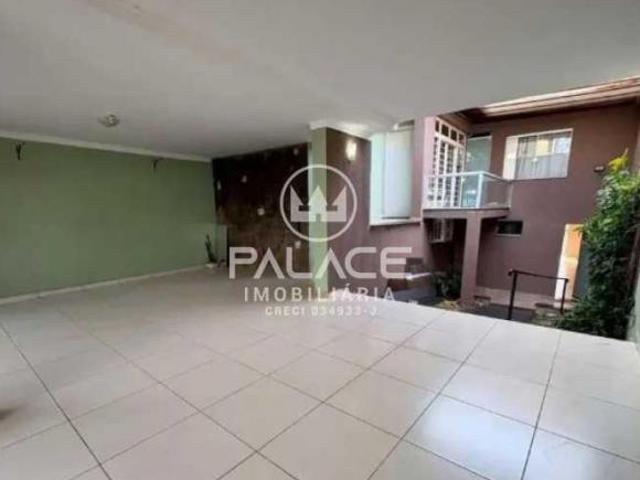 Casa para venda em Cidade Alta de 261.00m² com 1 Quarto, 2 Suites e 3 Garagens