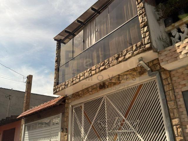 Casa para venda em Cidade Ariston Estela Azevedo em Carapicuíba São Paulo de 200.00m² com 3 Quartos, 1 Suíte e 2 Garagens