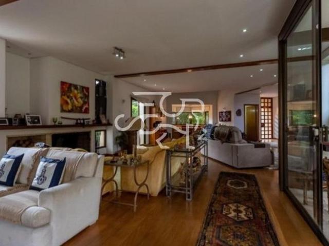 Casa para venda em Cidade Jardim de 805.00m² com 3 Quartos, 3 Suites e 5 Garagens