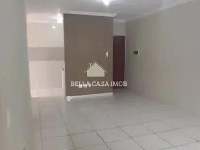 Casa para venda em Cidade Jardim de 80.00m² com 3 Quartos, 1 Suite e 2 Garagens