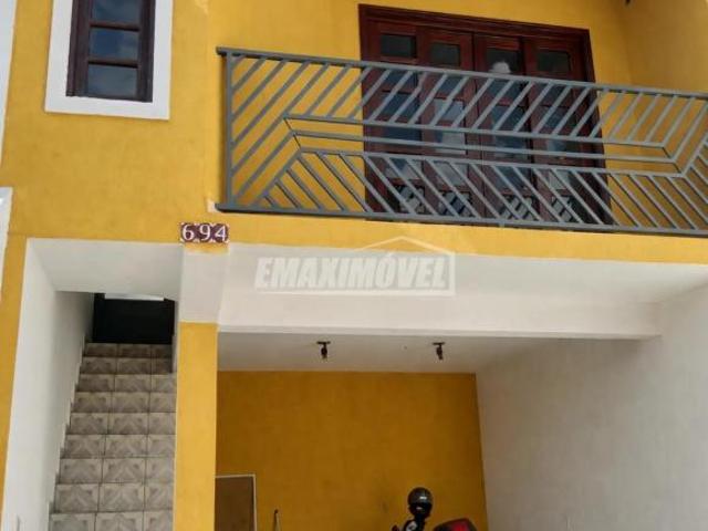 Casa para venda em Cidade Jardim de 131.00m² com 3 Quartos, 1 Suite e 2 Garagens