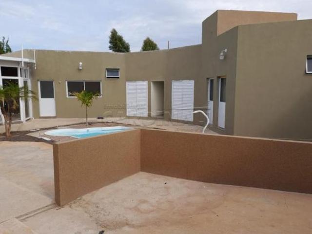 Casa para venda em Cidade Jardim de 140.00m² com 4 Quartos e 1 Suite
