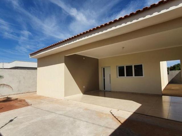 Casa para venda em Cidade Jardim de 150.00m² com 3 Quartos, 1 Suite e 2 Garagens