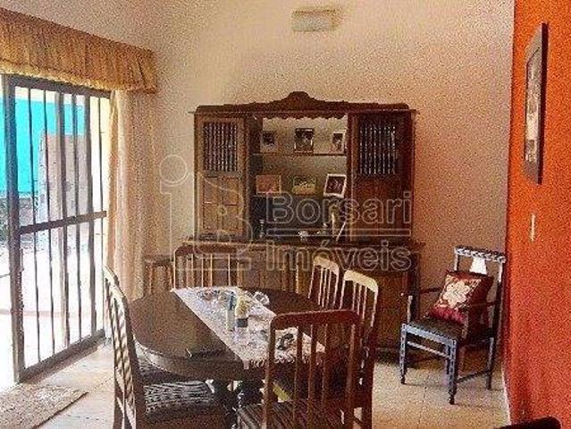 Casa para venda em Cidade Jardim de 156.00m² com 3 Quartos, 1 Suite e 4 Garagens