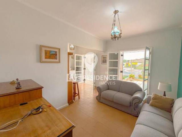 Casa para venda em Cidade Jardim de 160.00m² com 3 Quartos, 1 Suite e 3 Garagens