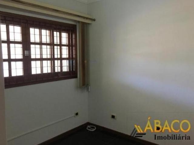 Casa para venda em Cidade Jardim de 240.00m² com 4 Quartos, 1 Suite e 4 Garagens