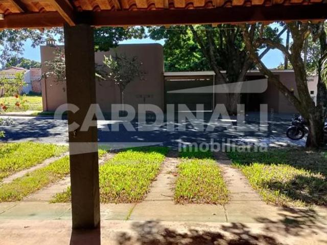 Casa para venda em Cidade Jardim de 292.00m² com 3 Quartos, 1 Suite e 4 Garagens