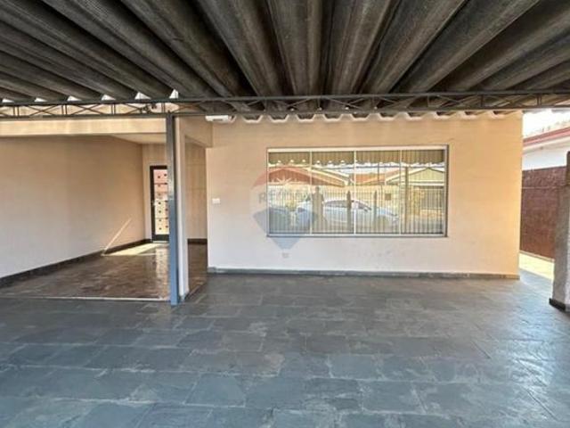 Casa para venda em Cidade Jardim I de 104.00m² com 4 Quartos e 3 Garagens