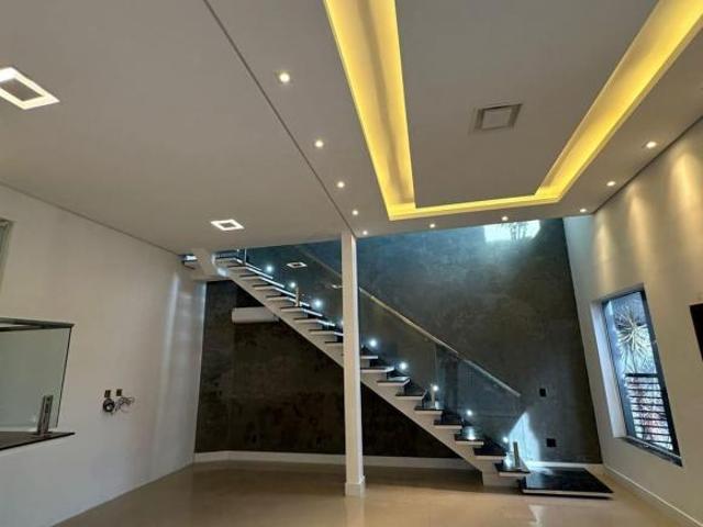 Casa para venda em Cidade Parquelandia de 300.00m² com 4 Quartos, 2 Suites e 4 Garagens