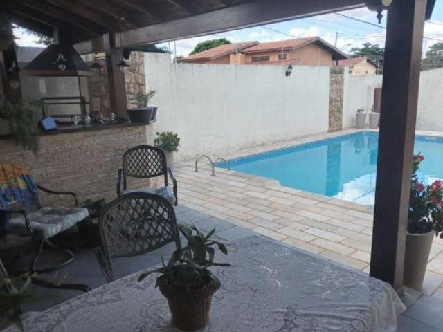 Casa para venda em Cidade Universitária de 380.00m² com 5 Quartos, 5 Suites e 6 Garagens
