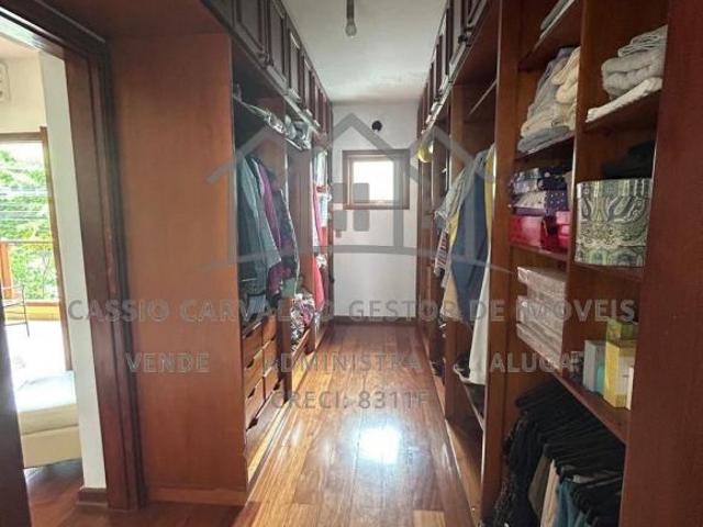 Casa para venda em Cidade Universitária de 390.00m² com 4 Quartos, 2 Suites e 4 Garagens