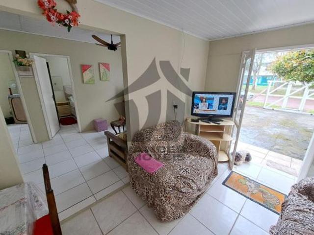Casa para Venda em Cidreira, centro, 2 dormitórios, 2 banheiros