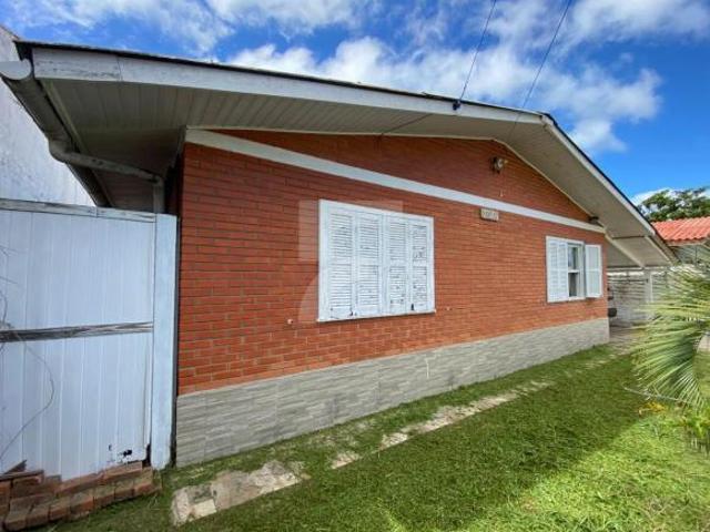 Casa para Venda em Cidreira, Centro, 4 dormitórios, 1 suíte, 1 banheiro, 2 vagas