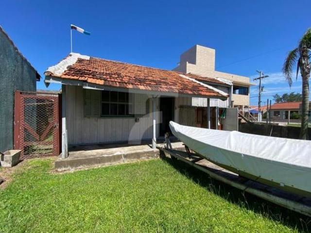 Casa para Venda em Cidreira, Centro, 4 dormitórios, 2 banheiros, 1 vaga