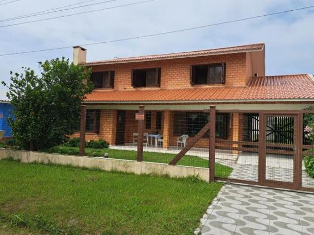 Casa para Venda em Cidreira, centro, 5 dormitórios, 1 suíte, 3 banheiros, 3 vagas
