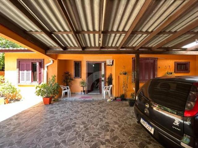 Casa para Venda em Cidreira, Centro, 7 dormitórios, 1 suíte, 3 banheiros, 1 vaga