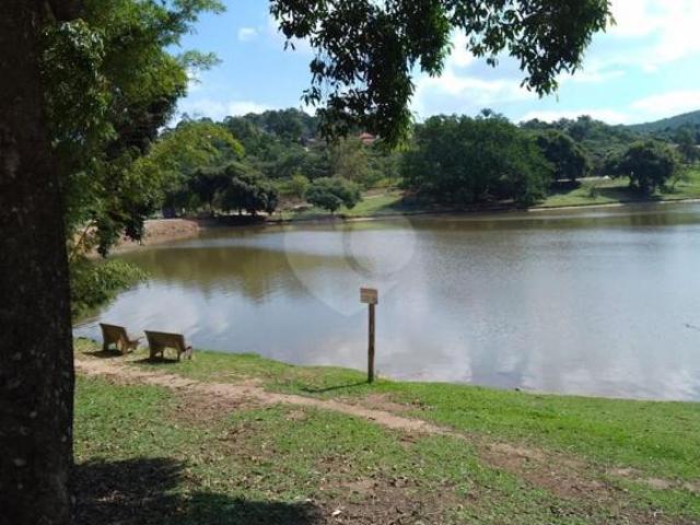 Casa para venda em Clube De Campo Fazenda de 103.00m² com 2 Quartos e 3 Garagens