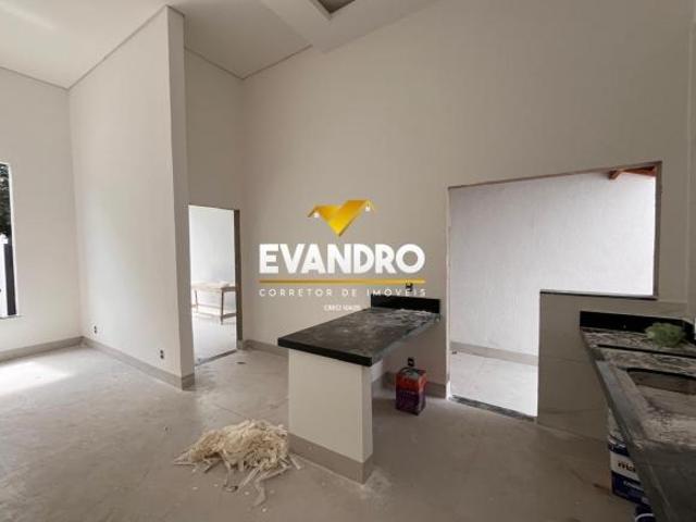 Casa para Venda em Cuiabá, Parque Ohara, 3 dormitórios, 1 suíte, 2 banheiros, 2 vagas