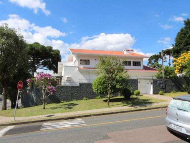 Casa para Venda em Curitiba, Centro Cívico, 8 dormitórios, 3 suítes, 6 banheiros, 5 vagas
