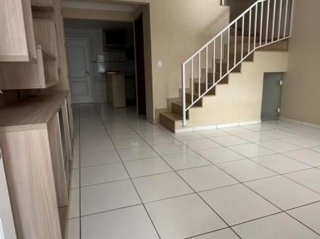 Casa para Venda em São José dos Pinhais, Del Rey, 2 dormitórios, 1 banheiro, 1 vaga