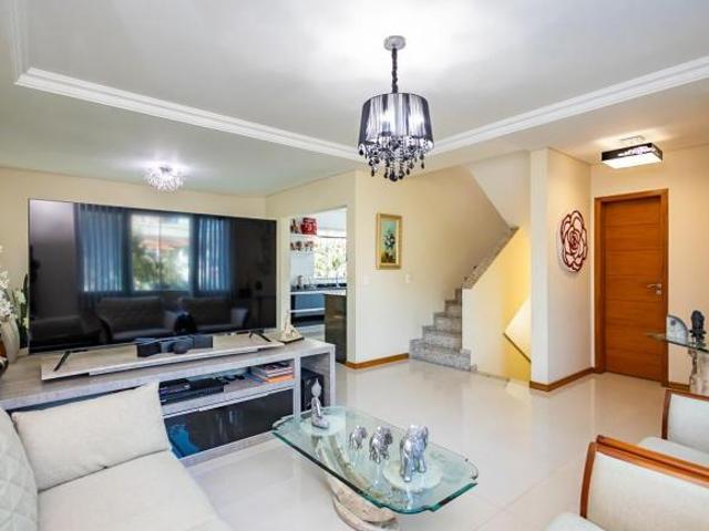 Casa para Venda em Curitiba, Água Verde, 3 dormitórios, 3 suítes, 4 banheiros, 3 vagas
