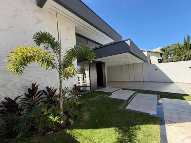 Casa para Venda em Curitiba, Bacacheri, 3 dormitórios, 3 suítes, 4 banheiros, 4 vagas
