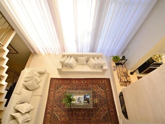 Casa para Venda em Curitiba, Santa Felicidade, 4 dormitórios, 4 suítes, 2 banheiros, 6 vagas