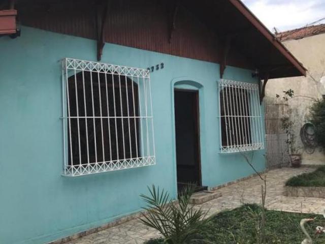 Casa para Venda em Curitiba, Santa Quitéria, 3 dormitórios, 2 banheiros, 4 vagas