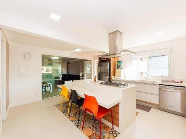 Casa para Venda em Curitiba, Santa Quitéria, 5 dormitórios, 4 suítes, 4 banheiros, 5 vagas