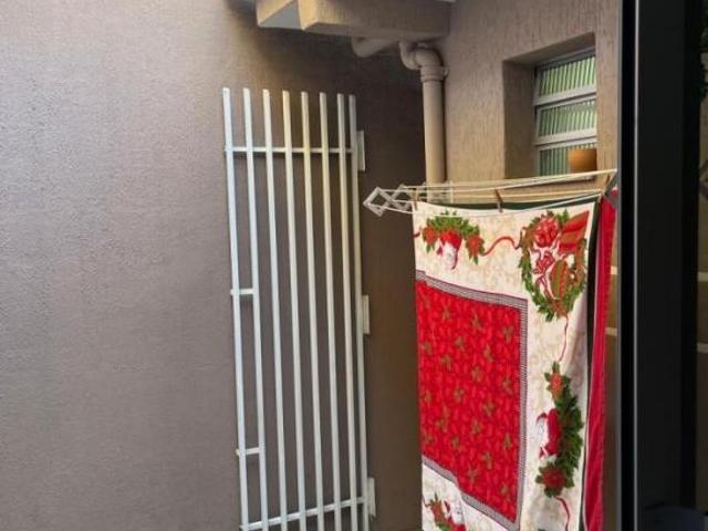 Casa para Venda em Curitiba, Umbará, 2 dormitórios, 2 banheiros, 1 vaga