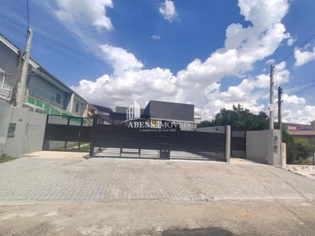 Casa para Venda em Curitiba, Uberaba, 3 dormitórios, 1 suíte, 2 banheiros, 2 vagas