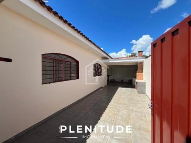 Casa para venda em Amizade de 200.00m² com 4 Quartos, 2 Suites e 5 Garagens