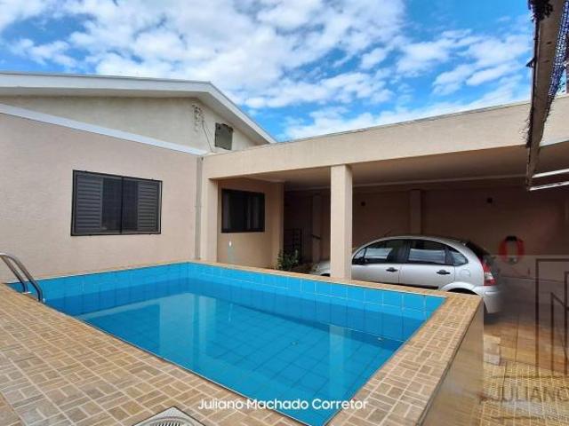 Casa para venda em Antônio Marincek de 150.00m² com 3 Quartos, 1 Suite e 2 Garagens