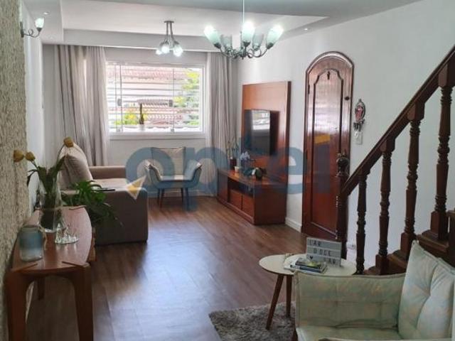 Casa para venda em Anchieta de 185.00m² com 3 Quartos, 1 Suite e 2 Garagens