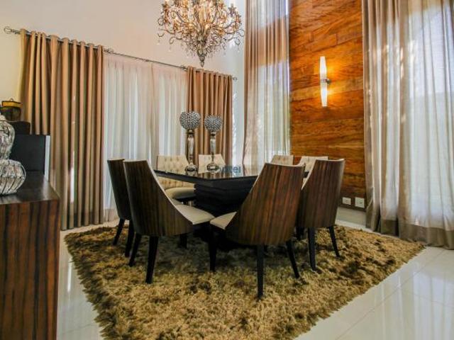 Casa para venda em Anchieta de 458.00m² com 4 Quartos, 4 Suites e 5 Garagens