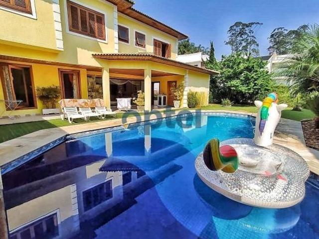 Casa para venda em Anchieta de 619.00m² com 4 Quartos, 4 Suites e 6 Garagens