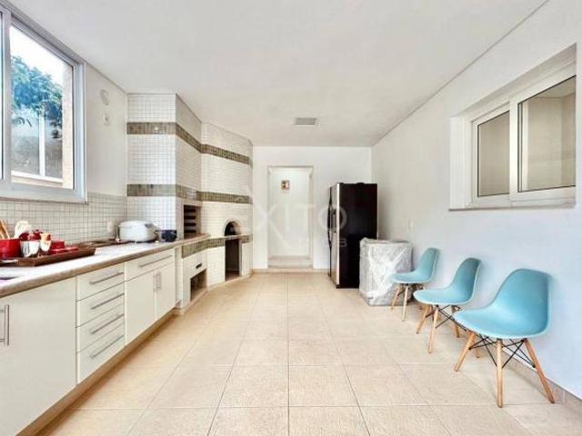 Casa para venda em Anhangabaú de 400.00m² com 4 Quartos, 4 Suites e 4 Garagens