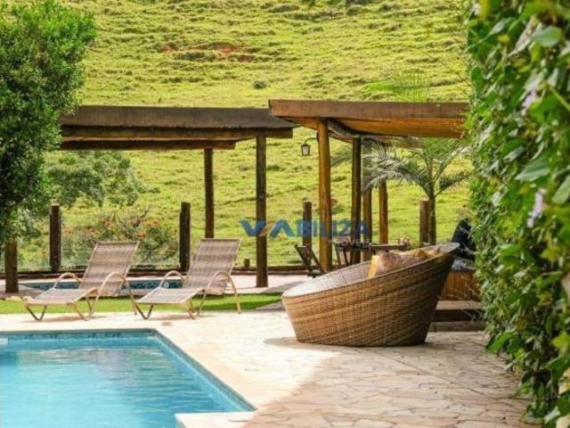 Casa para venda em Abadia de 1380.00m² com 8 Quartos, 8 Suites e 16 Garagens
