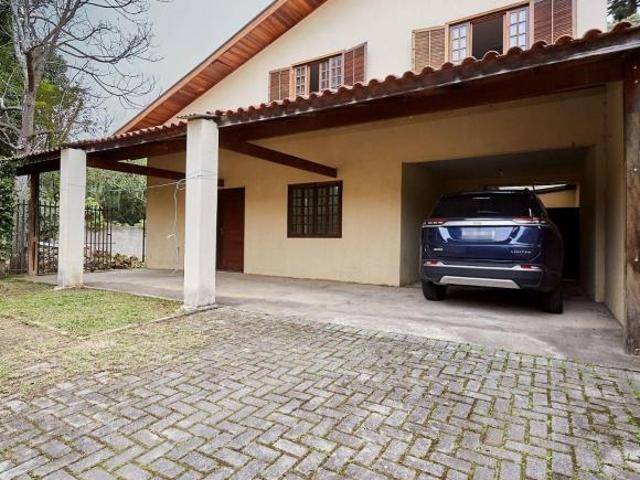Casa para venda em Abranches de 275.00m² com 4 Quartos, 1 Suite e 6 Garagens