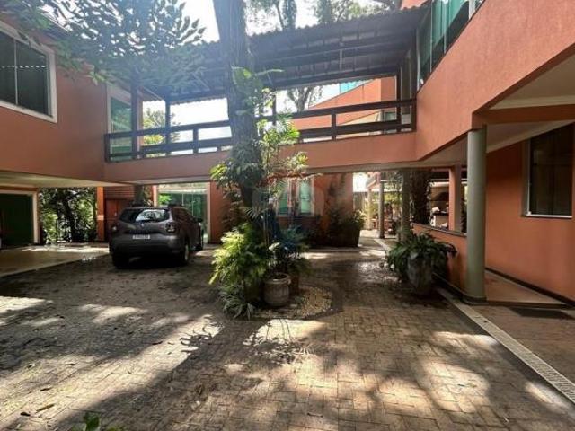 Casa para venda em Aeroporto Confins de 940.00m² com 5 Quartos, 1 Suite e 6 Garagens