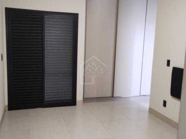 Casa para venda em Aeroporto de 165.00m² com 3 Quartos, 1 Suite e 2 Garagens
