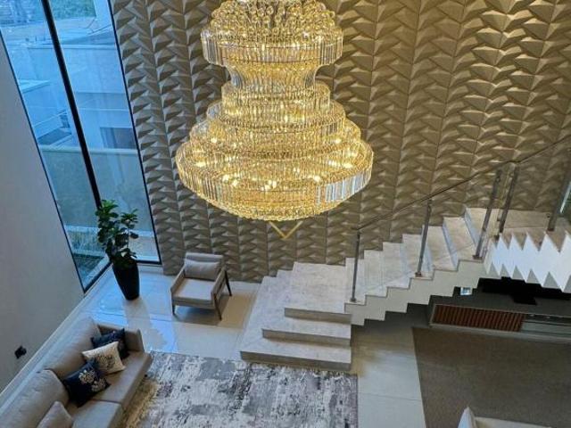 Casa para venda em Aeroporto de 357.00m² com 3 Quartos, 4 Suites e 3 Garagens