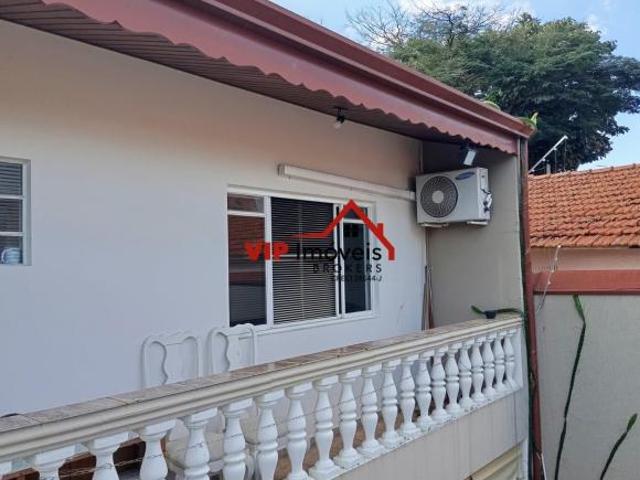 Casa para venda em Aeroporto de 300.00m² com 3 Quartos, 1 Suite e 2 Garagens