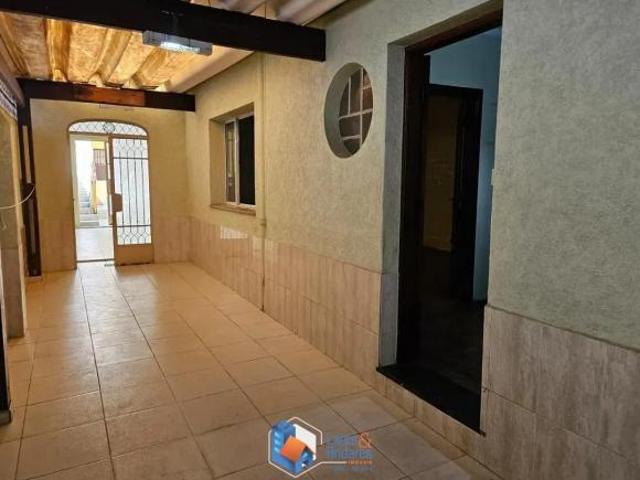 Casa para venda em Água Branca com 3 quartos, sendo 2 suítes, 228m²
