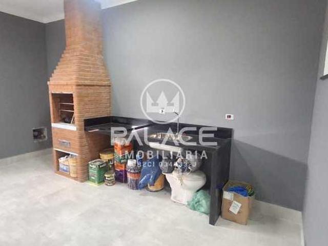 Casa para venda em Água Branca de 130.00m² com 1 Quarto, 2 Suites e 2 Garagens