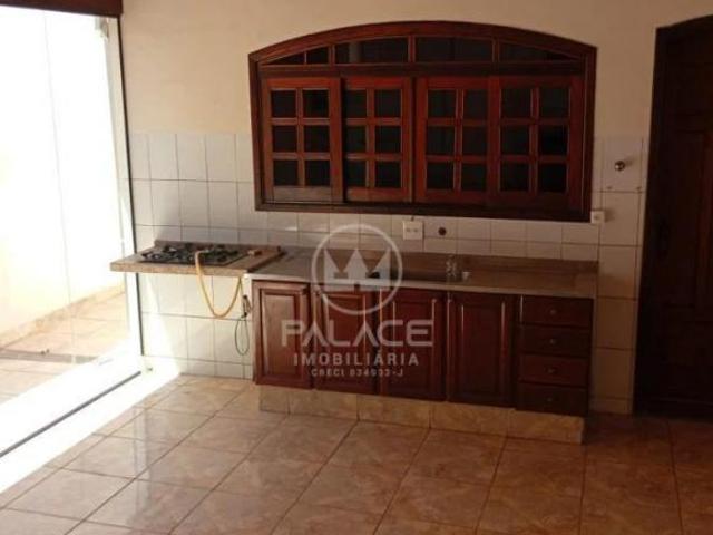 Casa para venda em Água Branca de 237.00m² com 3 Quartos, 1 Suite e 2 Garagens